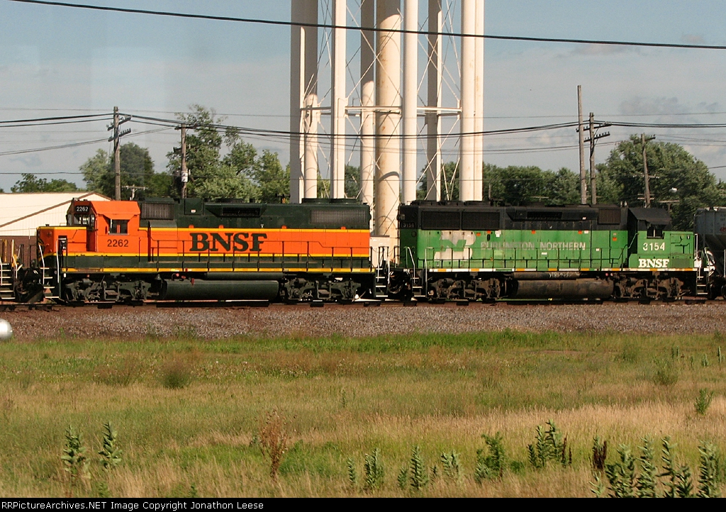 BNSF Geeps